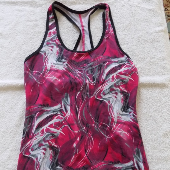 W Sport | Tops | W Sport Razorback Active Sport Top | Poshmark